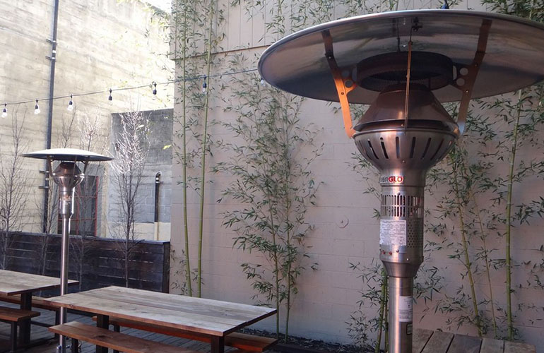 10 Stylish Outdoor Bar Ideas | Patio Heat and Shade
